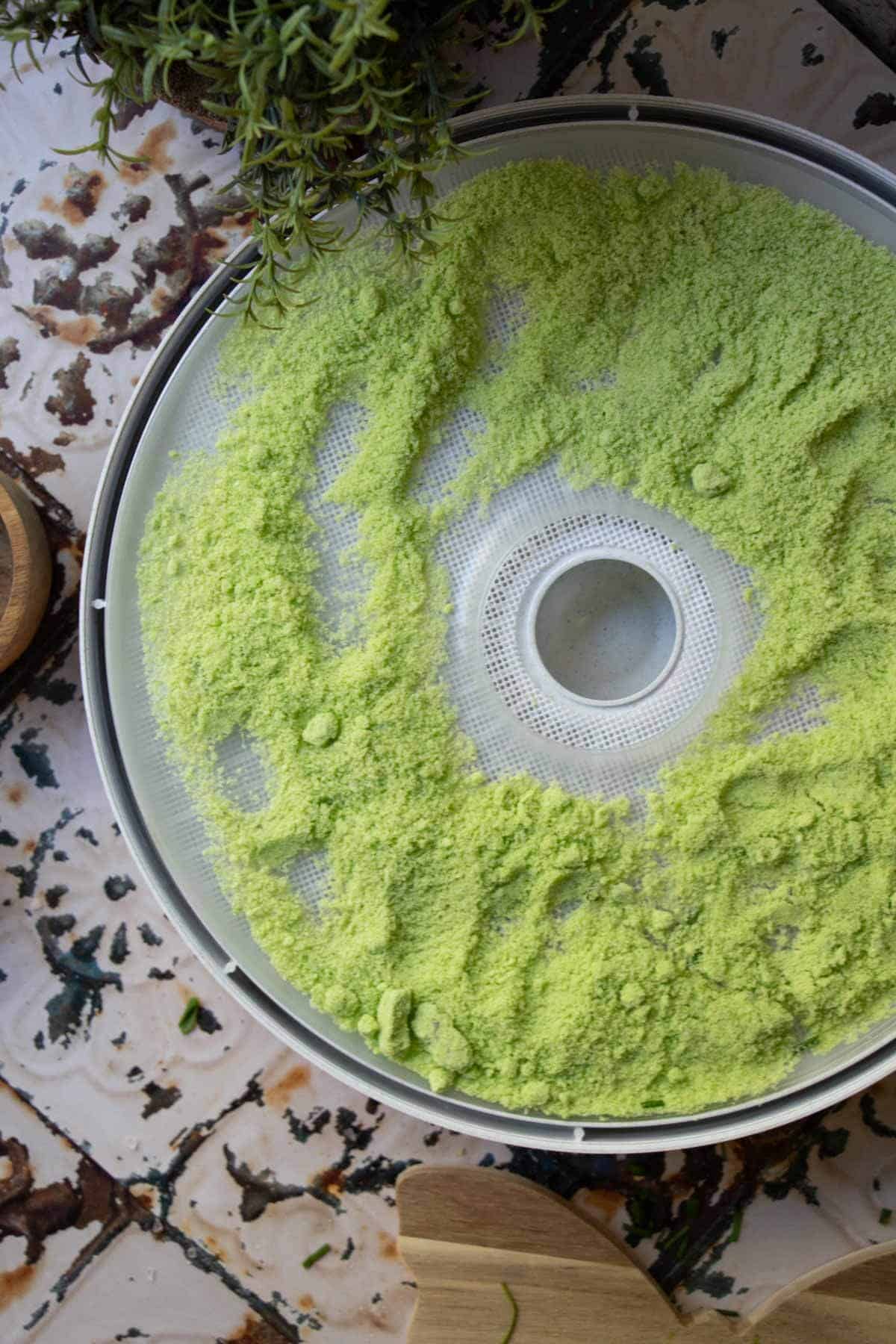 How to Make Simple Flavorful Chive Salt - The Homestead Challenge